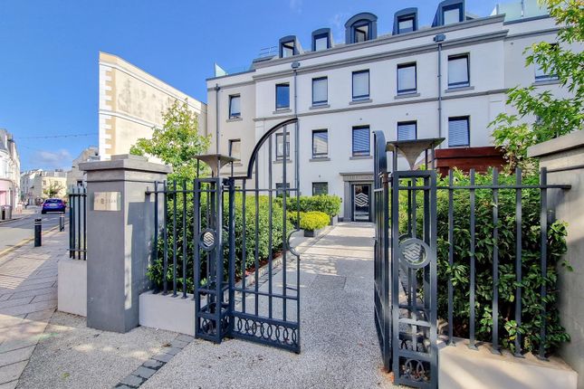 La Colomberie, St. Helier, Jersey JE2, 2 bedroom flat for sale ...