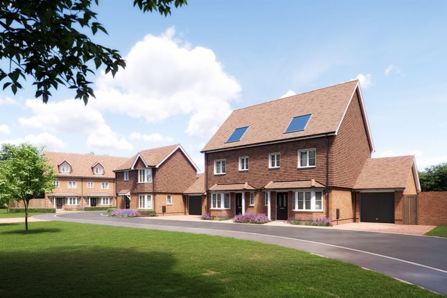 Crawley Down Road, Felbridge, East Grinstead RH19, 4 bedroom terraced ...