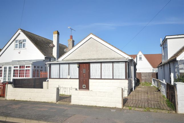 Broadway, Jaywick, Clacton-On-Sea CO15, 2 bedroom detached bungalow for ...