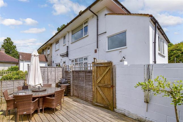 Carden Hill, Hollingbury, Brighton, East Sussex BN1, 2 bedroom flat for ...
