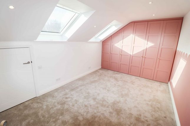 Sandy Point Road, Hayling Island PO11, 3 bedroom detached house for ...