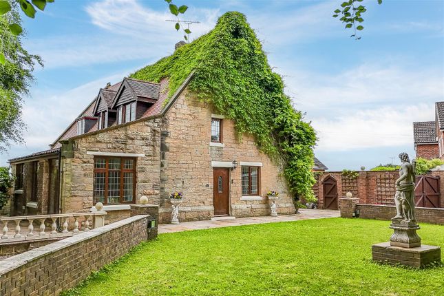 Leas Avenue, Pleasley, Mansfield, Nottinghamshire NG19, 3 bedroom link ...