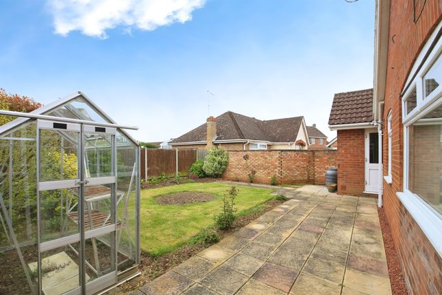 Worsley Chase, March PE15, 2 bedroom detached bungalow for sale ...