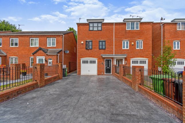 Homes for Sale in Willenhall - Buy Property in Willenhall - Primelocation