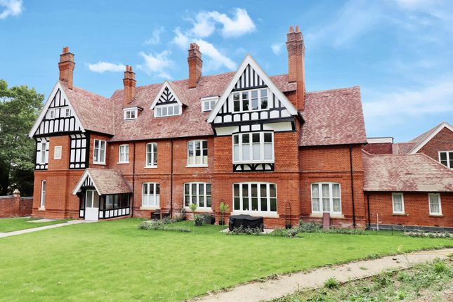 Parmenter Grange, High Garrett, Braintree CM7, 2 bedroom flat for sale ...