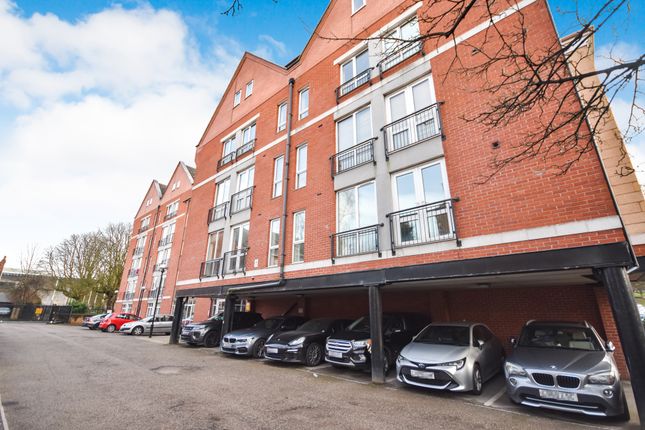 Russell Road, Forest Fields, Nottingham NG7, 2 bedroom flat for sale ...