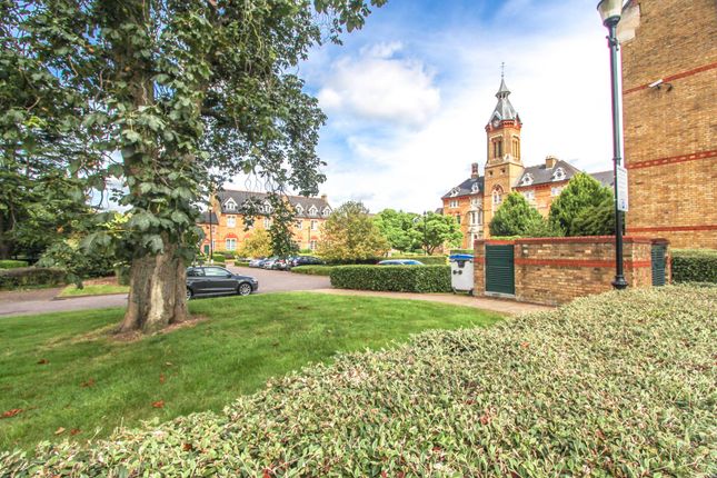 Elizabeth House, Exeter Close, Watford, Hertfordshire WD24, 2 bedroom ...