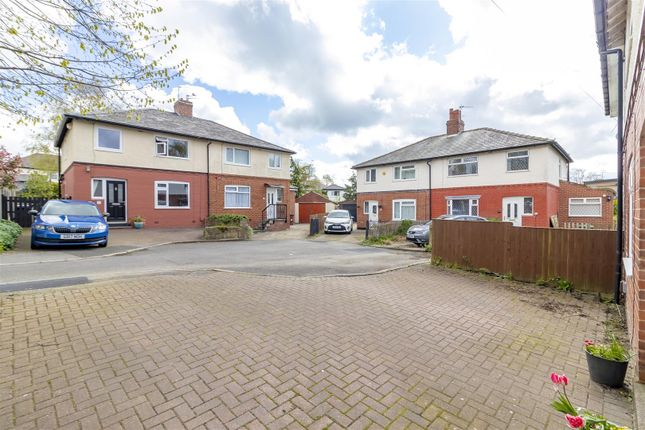 3 Bed Semi Detached House For Sale In Broadgate Walk Horsforth Leeds