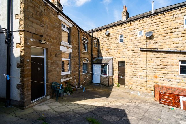 Dark Lane, Batley WF17, 2 bedroom terraced house for sale - 67345093 ...