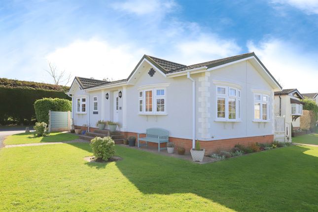 Austcliffe Road, Cookley, Kidderminster DY10, 2 bedroom detached house ...