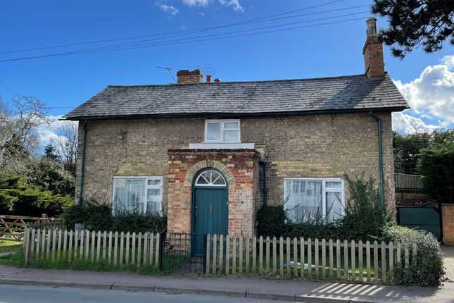 38 Biggleswade Road, Upper Caldecote, Biggleswade, Bedfordshire SG18, 3 ...