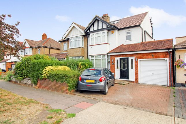 Homes for Sale in Raeburn Avenue, Berrylands, Surbiton KT5 - Buy ...