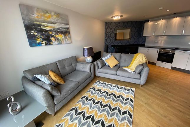 Bute Terrace, Cardiff CF10, 2 bedroom flat for sale - 67302224 ...