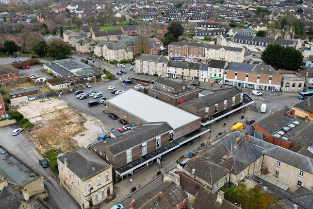 Unit 18-20, Bank Street, Melksham SN12, retail premises to let ...