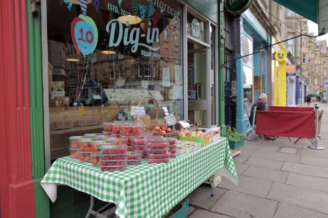 Viewforth Gardens, Bruntsfield, Edinburgh EH10, 2 bedroom flat for sale ...