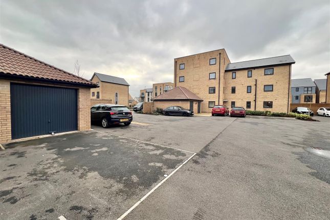 Cowleaze Path, Banwell BS29, 2 bedroom flat for sale - 68812819 ...