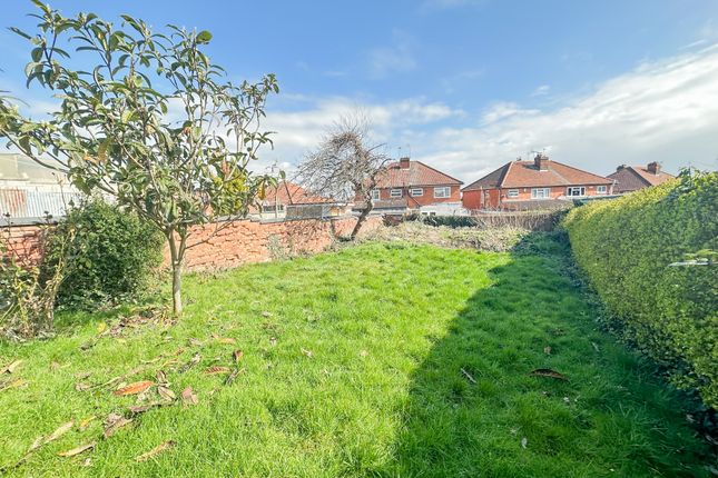 St. Thomas Road, Pear Tree, Derby DE23, 4 bedroom semi-detached house ...