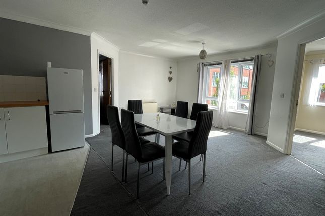 Player Street, Nottingham NG7, 2 bedroom flat for sale - 67371280 ...