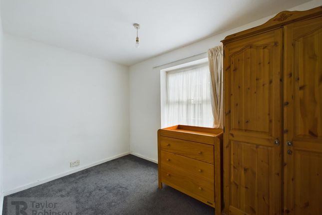 Weald Drive, Crawley RH10, 4 bedroom property for sale - 68119229 ...