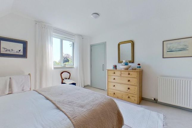 16 Moy House Court, Moy, Near Forres IV36, 3 bedroom cottage for sale ...