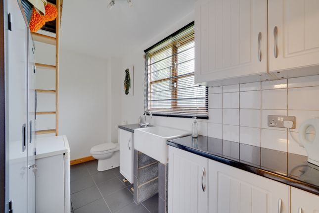 Shingay Cum Wendy, Nr Royston, Hertfordshire SG8, 2 bedroom detached ...