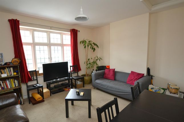 High Street, Horley RH6, 1 bedroom flat to rent - 62724900 | PrimeLocation