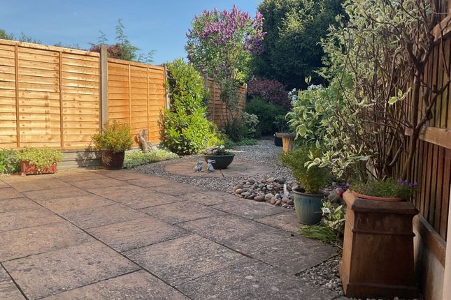 Robins Close, Oldswinford, Stourbridge DY8, 3 bedroom semi-detached ...