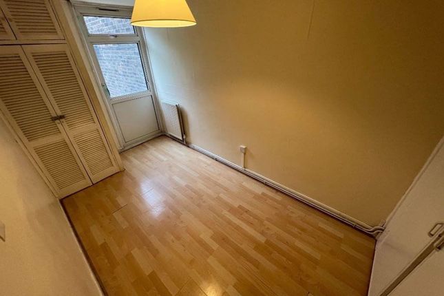 Peterswood, Harlow, Essex CM18, 2 bedroom property to rent - 61457677 ...