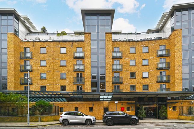 Wapping High Street, Capital Wharf E1W, 2 bedroom flat for sale ...
