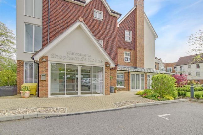 Manor Park Road, Chislehurst BR7, 2 bedroom flat for sale - 70141774 ...