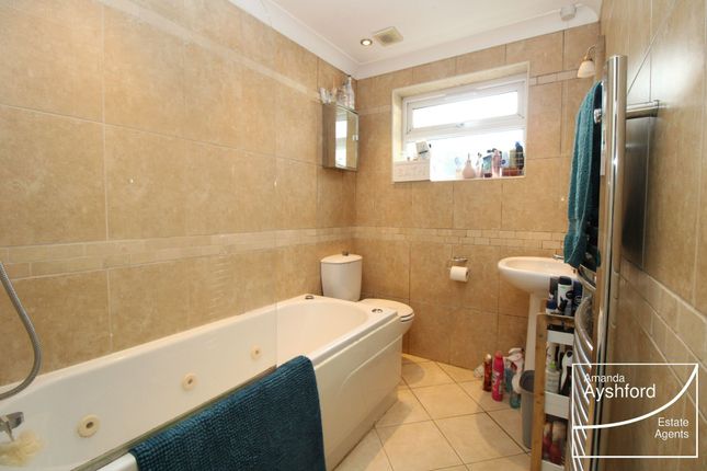 Occombe Valley Road Preston Paignton Tq3 4 Bedroom Semi Detached