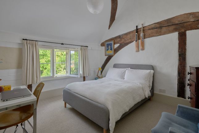 Tunworth, Basingstoke, Hampshire RG25, 5 bedroom detached house for ...