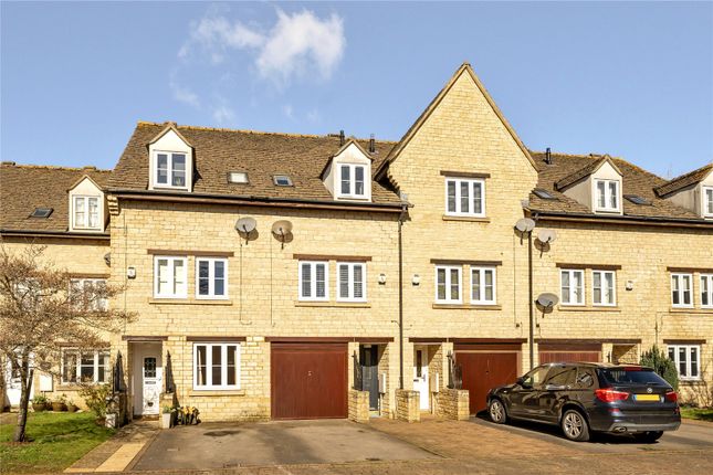 Grangers Place Witney Oxfordshire Ox28 3 Bedroom Terraced House For