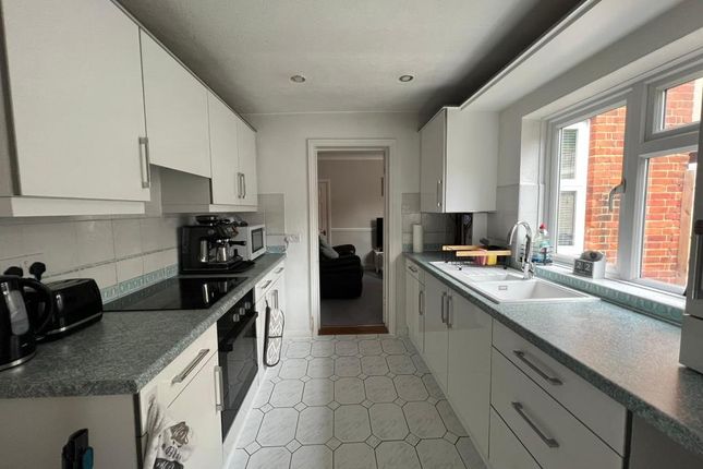 Camberley, Surrey GU15, 2 bedroom semi-detached house for sale ...