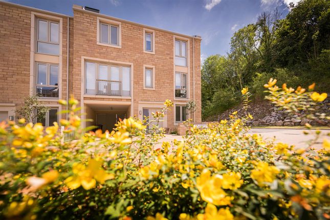 Park Crescent, Matlock Spa, Matlock DE4, 4 bedroom town house to rent ...