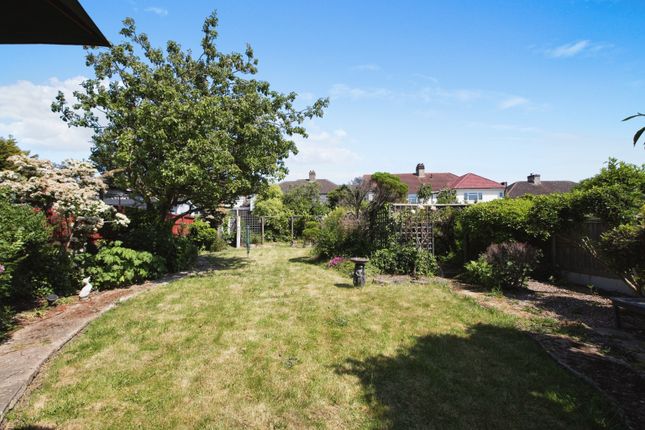 Gipsy Road, Welling, Bexleyheath Borders DA16, 3 bedroom semi-detached ...