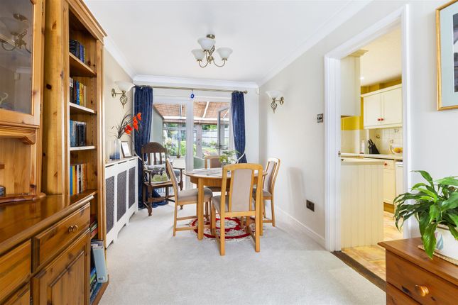 High Beeches, Banstead SM7, 3 bedroom detached house for sale ...