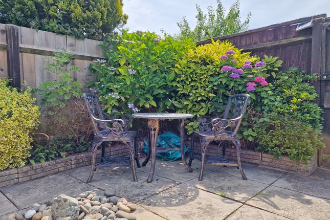 Little Dene Copse, Pennington, Lymington, Hampshire SO41, 2 bedroom ...