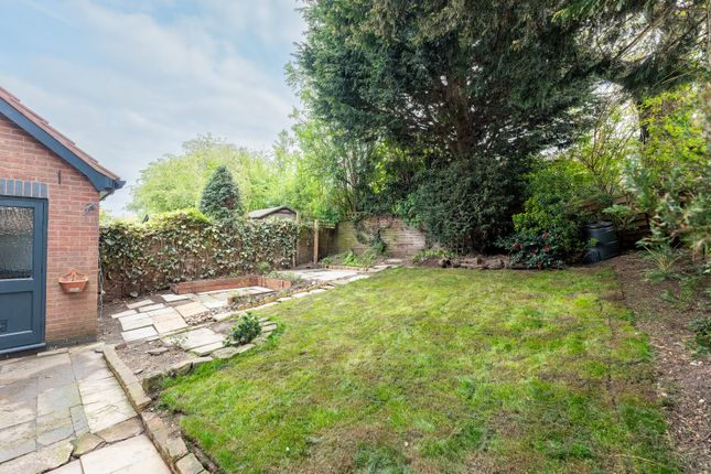 Manor Close, Worksop S80, 3 bedroom flat for sale - 70045763 ...