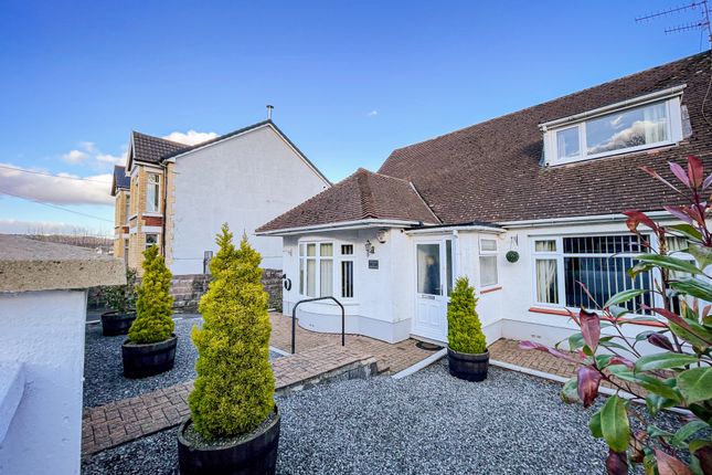 Homes for Sale in Oak Place, Bargoed CF81 - Buy Property in Oak Place ...