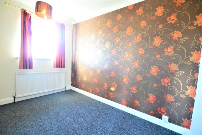 Maple Crescent, Slough SL2, 3 bedroom semi-detached house for sale ...