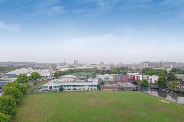Grahame Park Way, Colindale, London NW9, 3 bedroom flat for sale ...