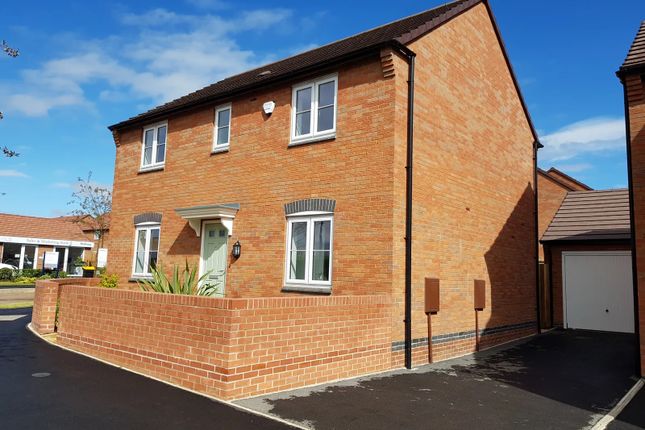 Chalfont Drive, Nottingham NG8, 4 bedroom detached house to rent ...