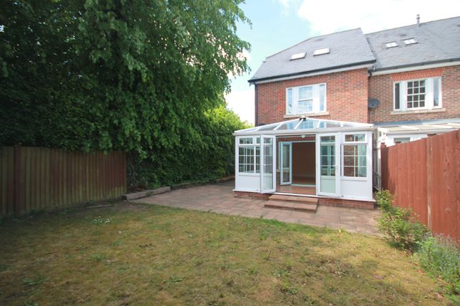 Station Road North, Merstham, Redhill RH1, 4 bedroom end terrace house ...