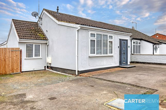 Basildon Drive, Basildon SS15, 3 bedroom semi-detached bungalow for ...