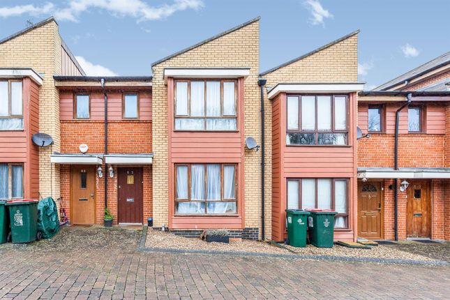 Commonwealth Drive, Crawley RH10, 3 bedroom terraced house for sale ...