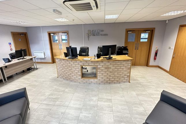 1 Lockheed Court, Amy Johnson Way FY4, office to let - 66716109 ...