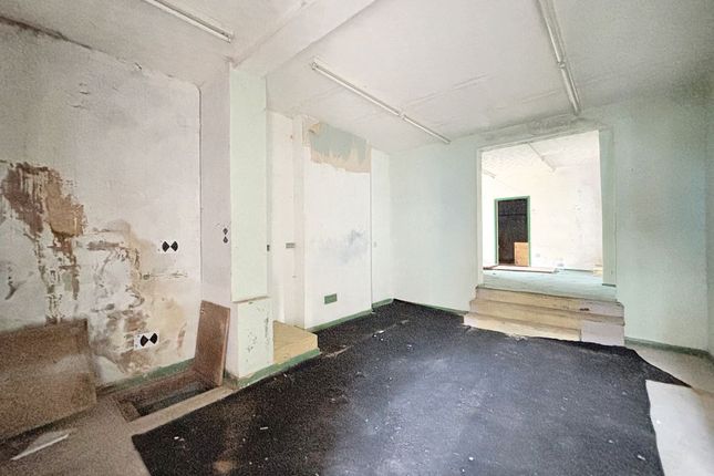 51 Cheapside, Luton, Bedfordshire LU1, retail premises for sale ...