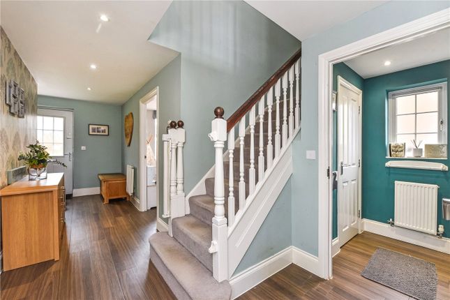 Reeves Drive, Petersfield, Hampshire GU31, 4 bedroom detached house for ...