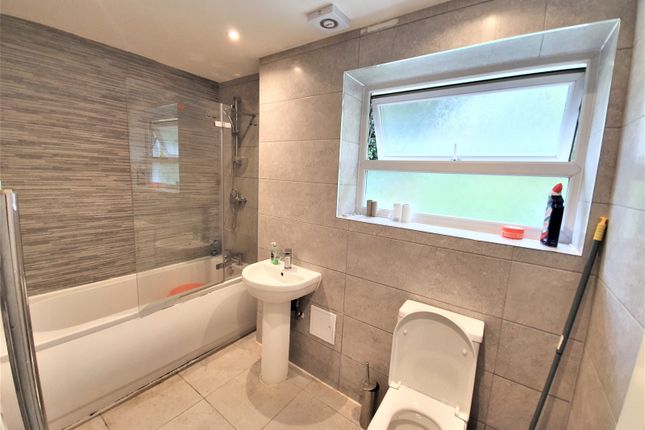 Eaton Green Road, Luton LU2, room to rent - 60625067 | PrimeLocation